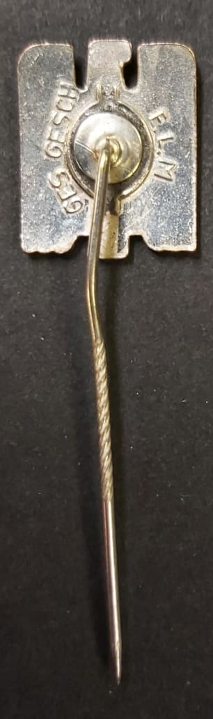 GERMAN RED CROSS MEMBER´S LAPEL PIN FOR CIVILIAN ATTIER - WWII - Global ...